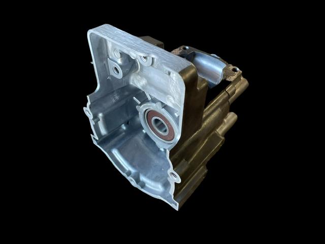 G320PUM Marine Crankcase With Bearings & Seals - Pull off from new eng ...